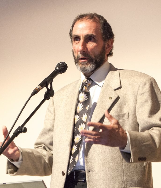 Lou Marinoff | Philosopher | Best-selling Author | Chartwell Speakers