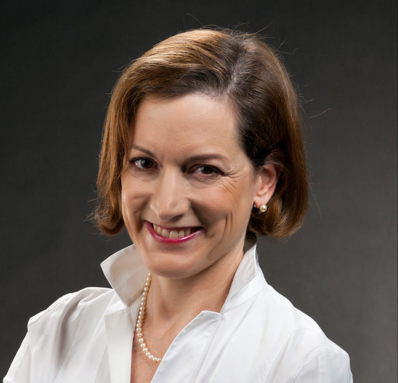 Anne Applebaum - Geopolitics-Democracy | Chartwell Speakers