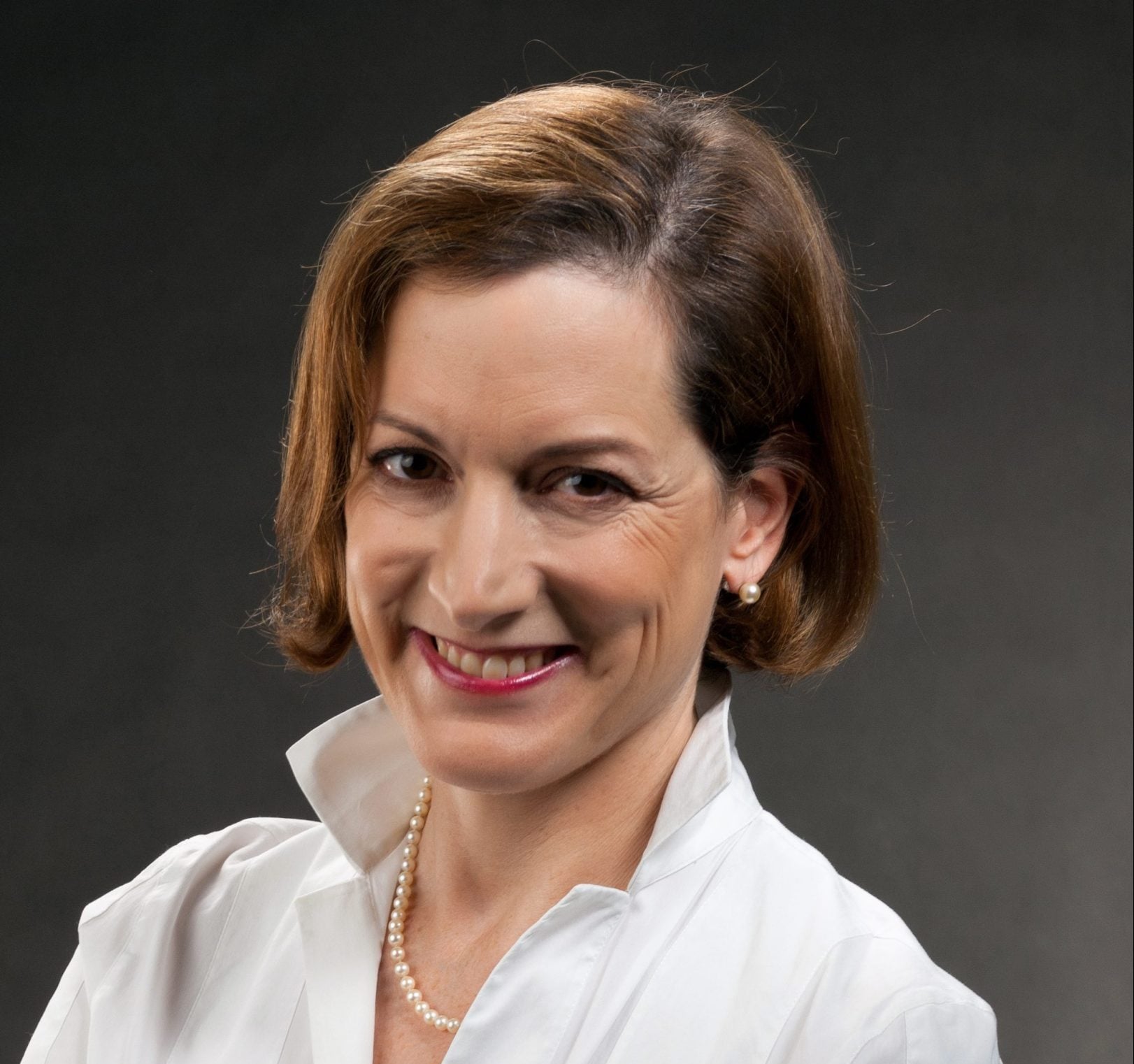 Anne Applebaum - Geopolitics-Democracy | Chartwell Speakers