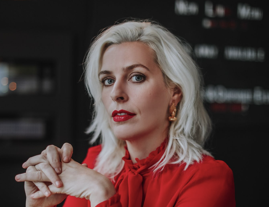 Sara Pascoe Speaker | Expert Keynote Speaker | Chartwell Speakers