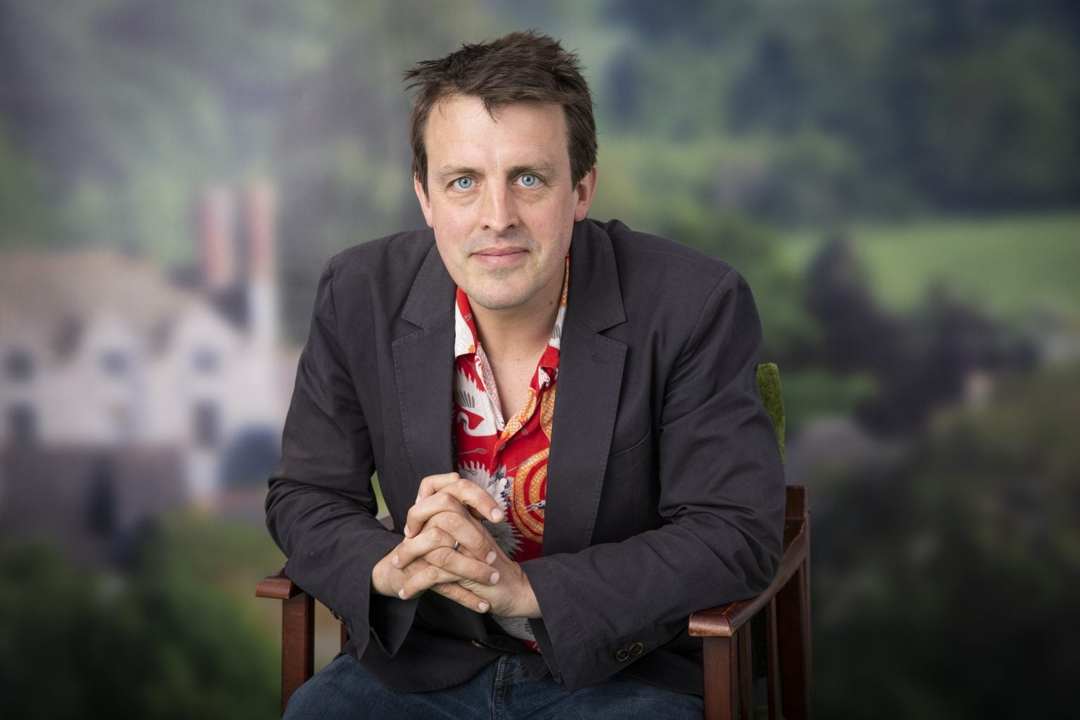 Oliver Bullough | Keynote Speaker | Chartwell Speakers
