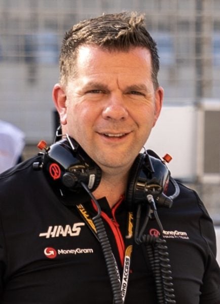 Peter Crolla | Expert Keynote Speaker | Chartwell Speakers