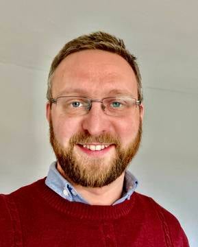 Toby Lewis | Expert Keynote Speaker | Chartwell Speakers