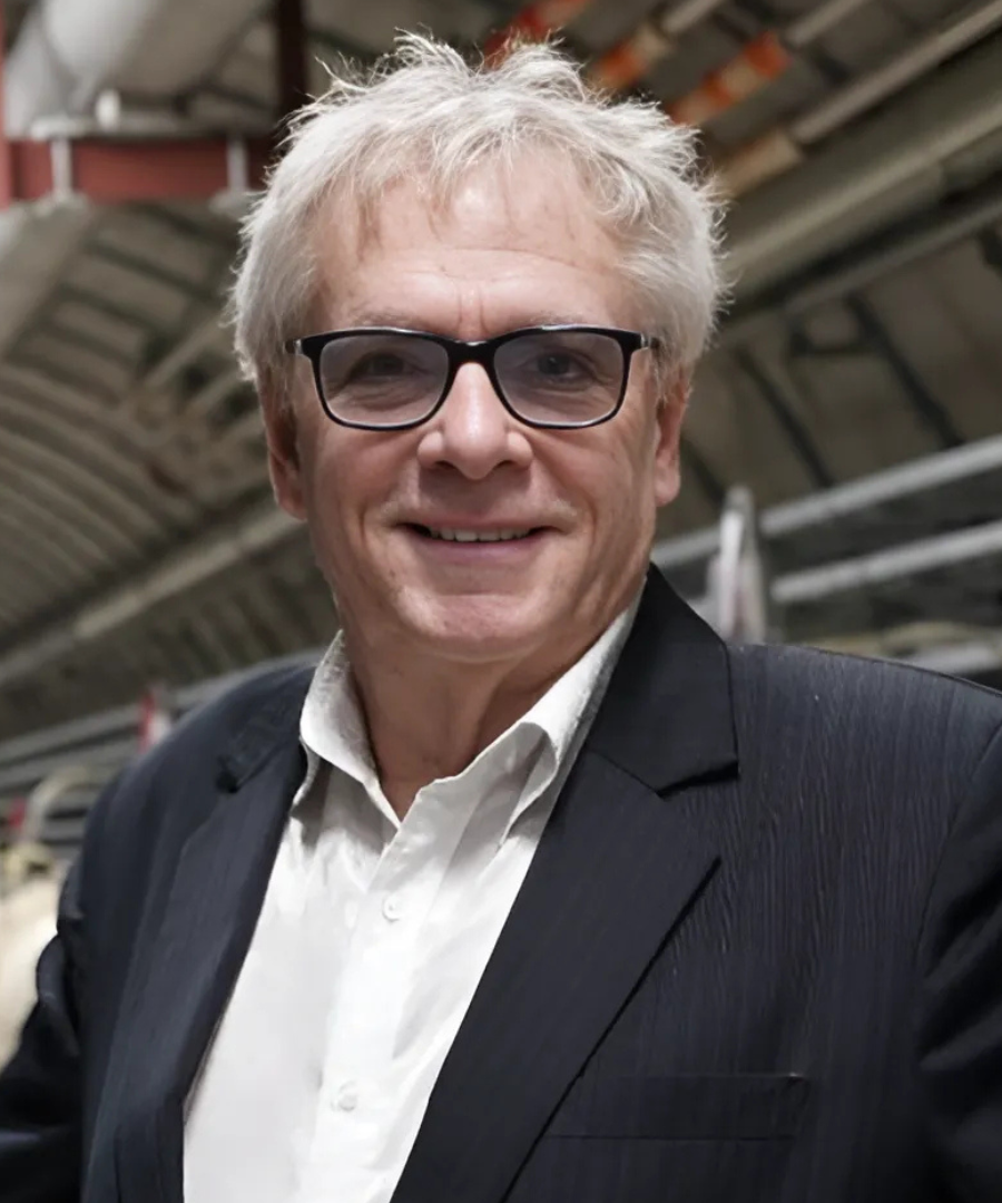 Jay Tuck | Keynote Speaker | Chartwell Speakers