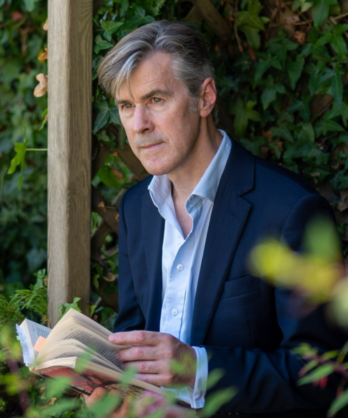 Dr. Rob Johnson | Keynote Speaker | Chartwell Speakers