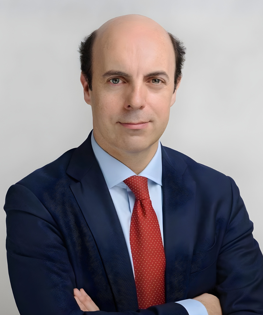 Julio Crespo MacLennan | Keynote Speaker | Chartwell Speakers